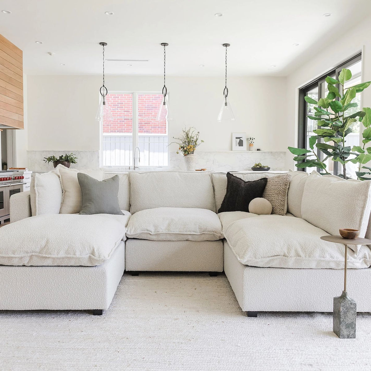 L-Shaped vs U-Shaped Modular Sofas: What Works Best in Tight Spaces? – Couchery